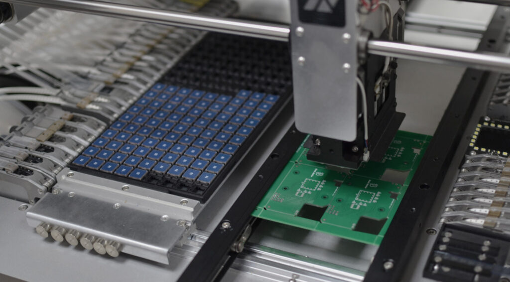 What is an SMT line and how does It work? | blackdevice